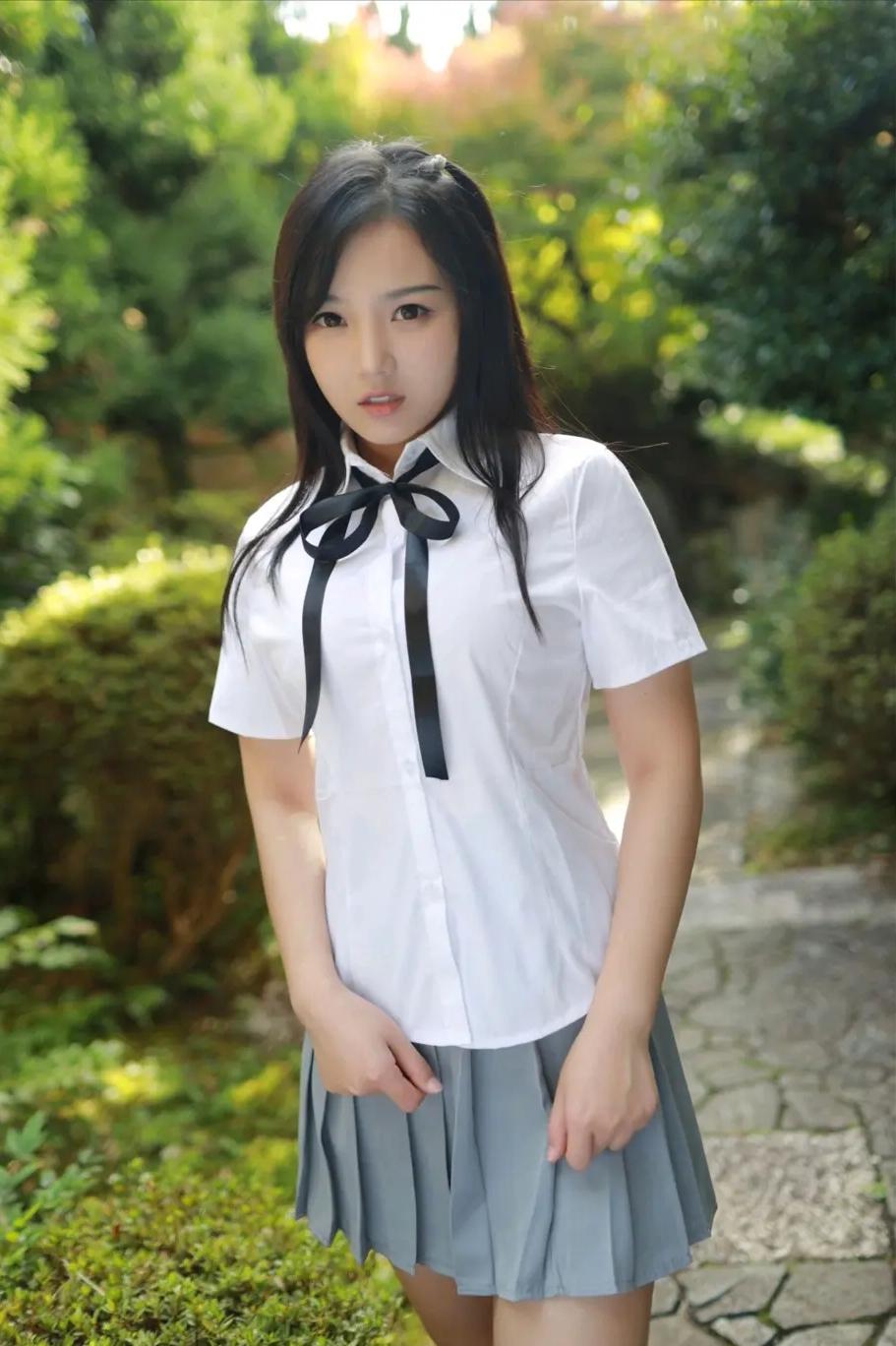 Xu Weiwei Mia: Pure in the sun - iMedia