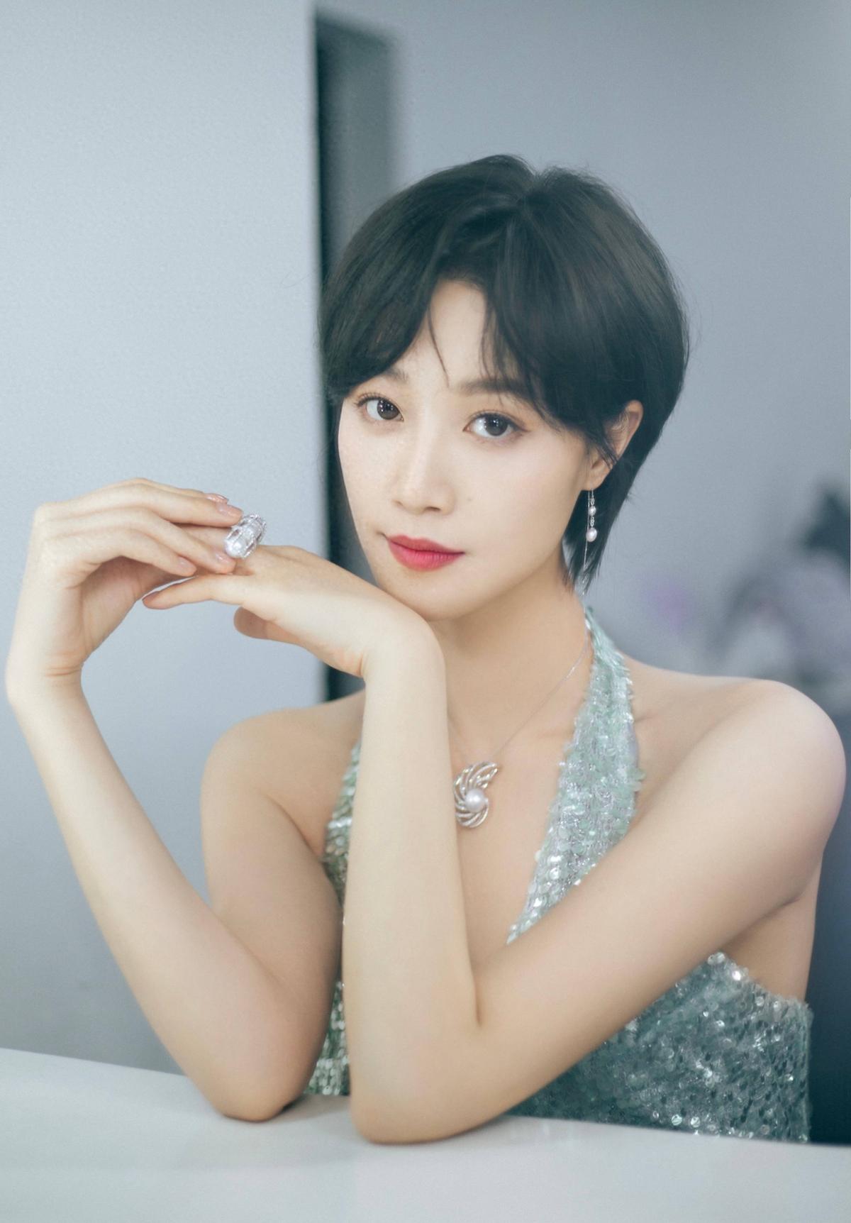 There is a kind of "plastic surgery" called Lan Yingying and Cao Jun broke up. After the breakup ...