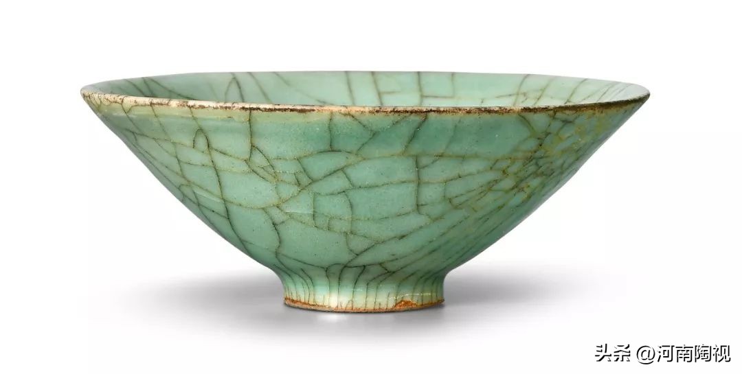 "Understanding" the Simple Beauty of Song Porcelain - iNEWS