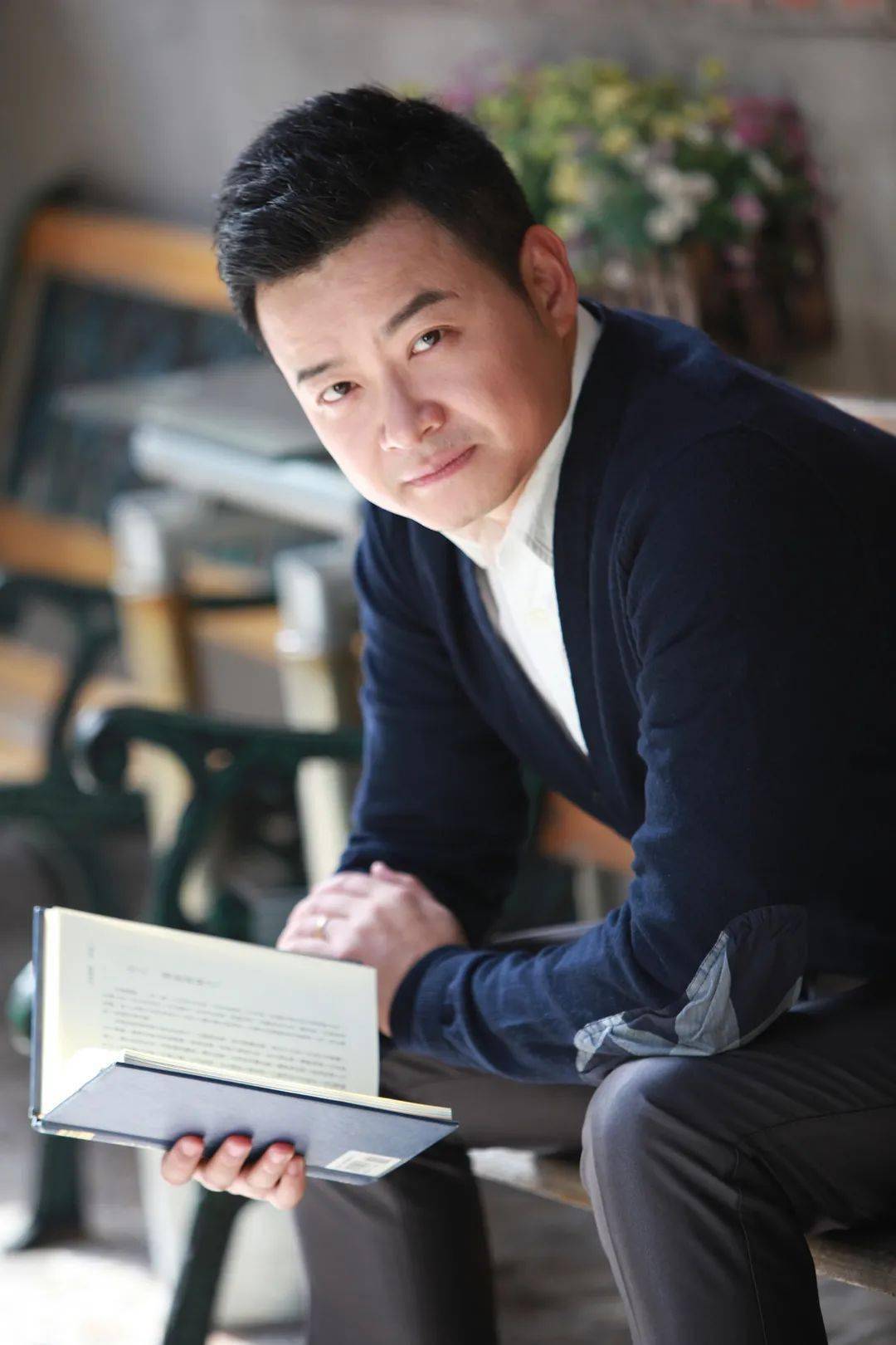 Li Jiaming: At the age of 31, he left CCTV because of a sentence. Now ...