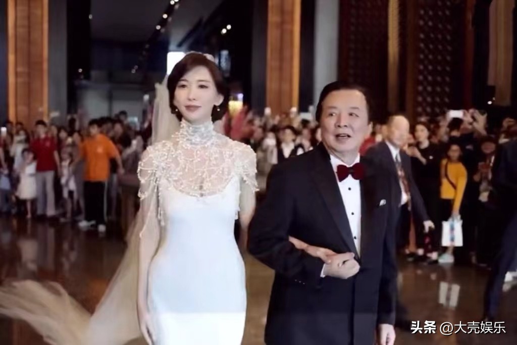 Lin Chiling posted a wedding video to commemorate the third anniversary ...