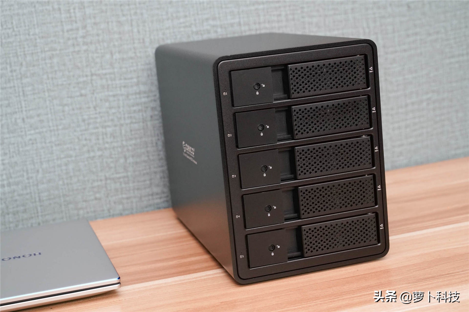 Playing NAS is too tiring, starting with Orrick's five-bay hard disk ...