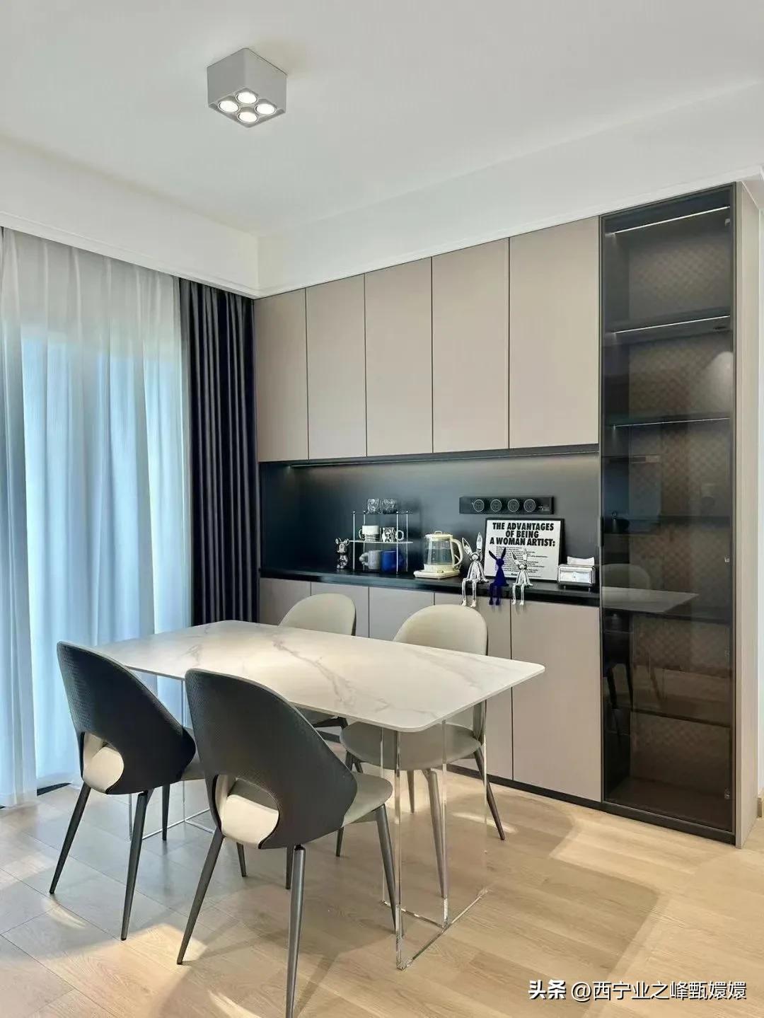 Hardcover room remodeled modern style - iNEWS