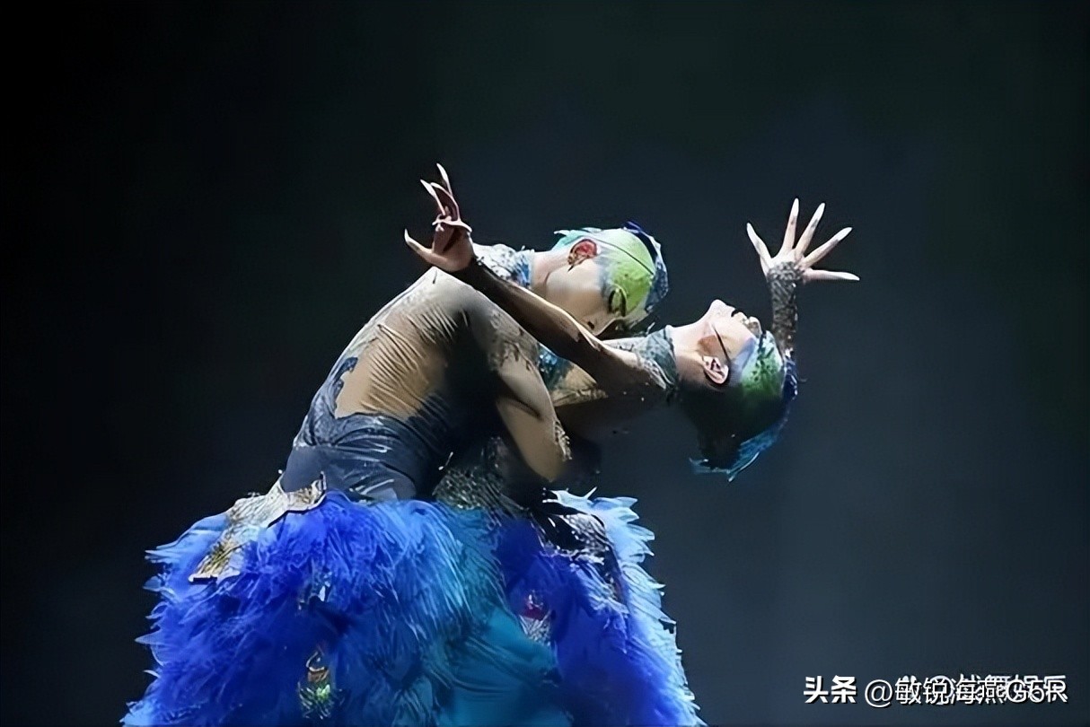 The artistic hooligan facts behind Yang Liping's "Bald Peacock Dance ...