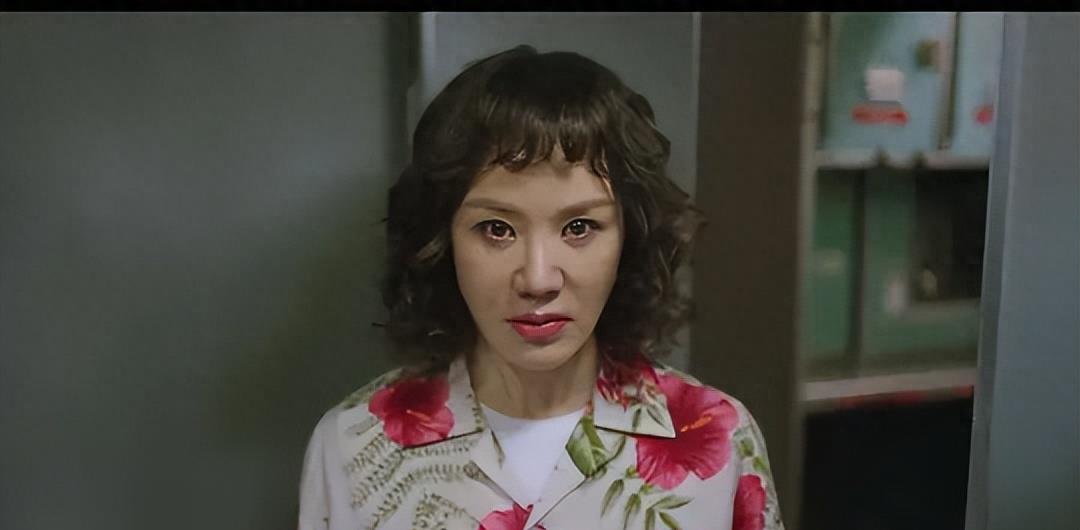 "OK Boss Wife" tells the story of an ordinary couple who accidentally ...