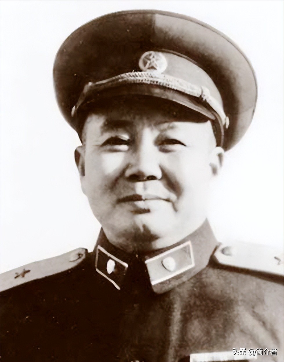 Centennial Civilian and Military General of the Republic (15) - iNEWS