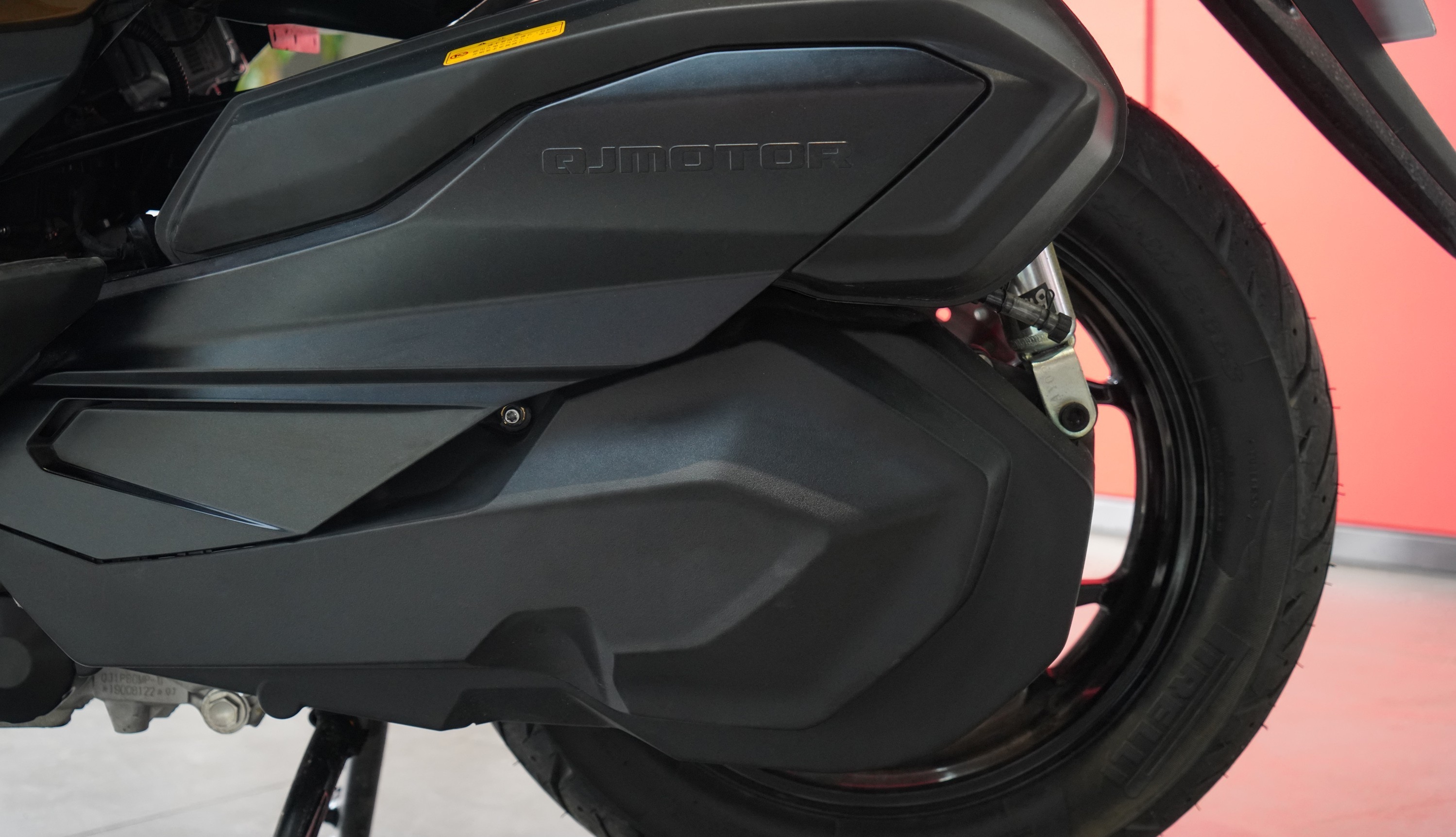 If you want to choose a scooter, Gwangyang's new 125, Secolon 150, and QJ350 can be used first ...