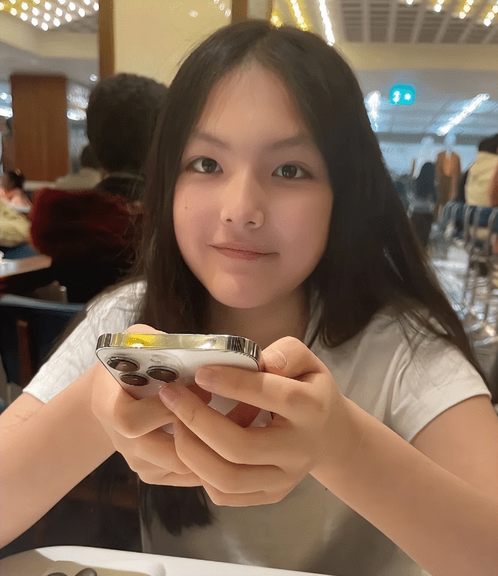Beautiful photos of Li Xiang's daughter Wang Shiling growing up are ...