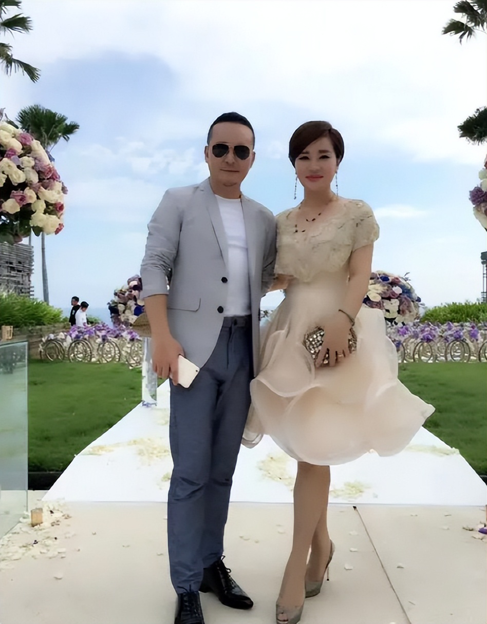 Mao Geping and his wife rarely fit together, Wang Liqun is nearly 60 years old, elegant and ...