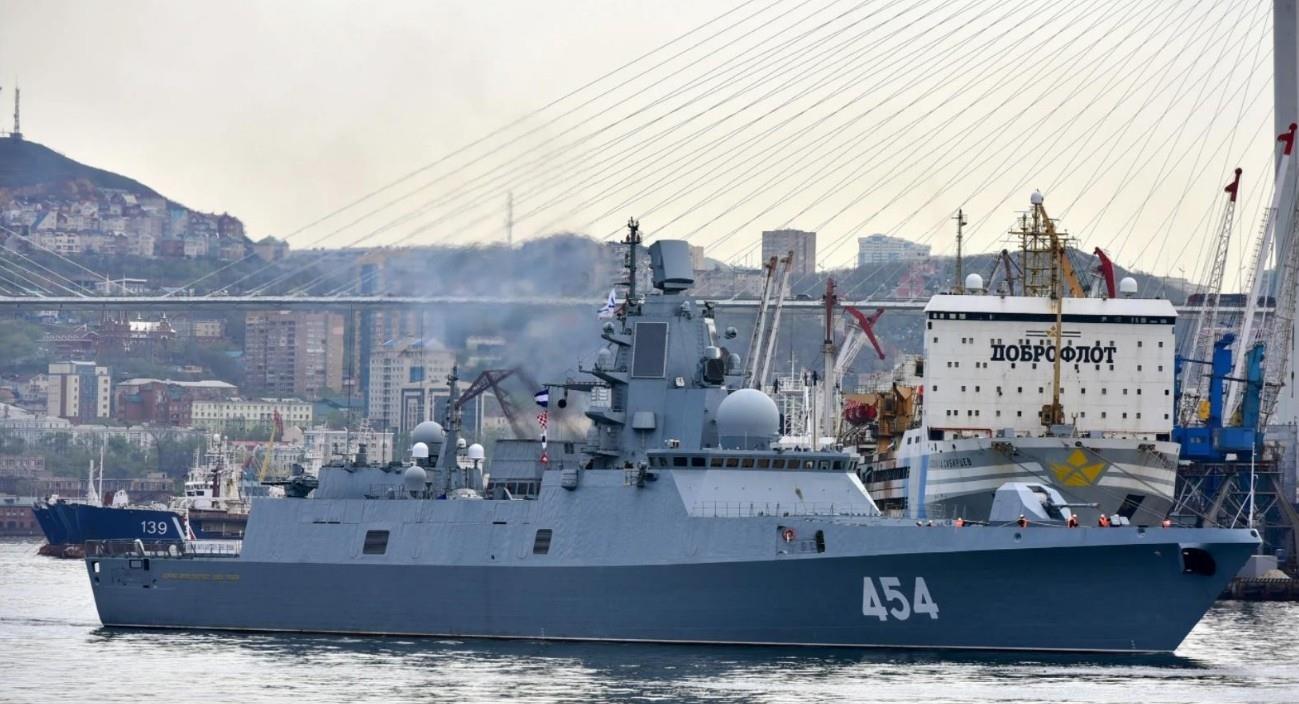 055 hangs the Russian flag high, but Russian officials are full of 054A, and they will be able ...