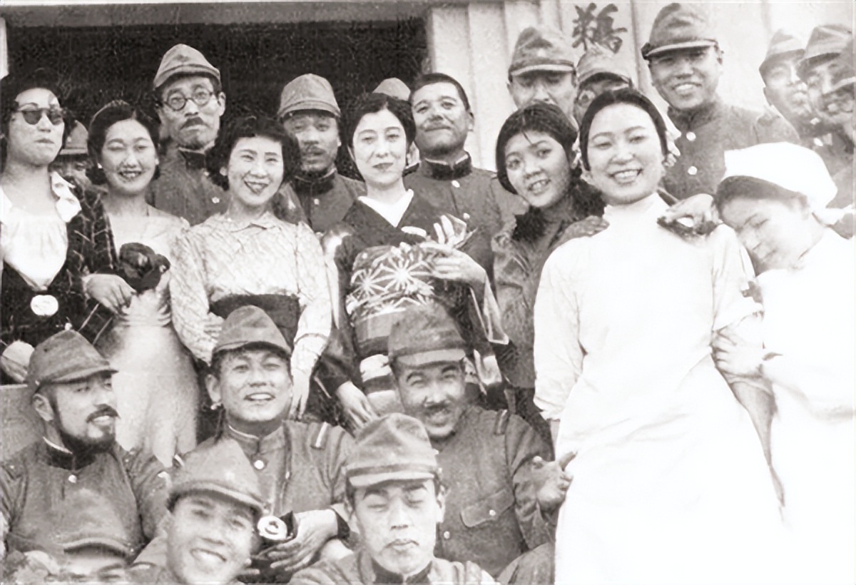 Case How "bad" and "crazy" were Japanese women in World War II? Don't ...