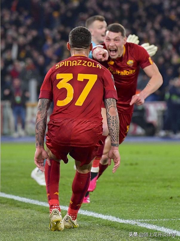 Madman stands on the last post! Great Italian left-back scores twice ...