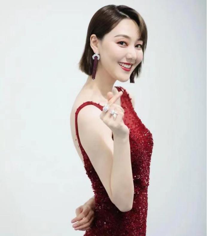 The 10 CCTV hostesses who are still unmarried have their own ...