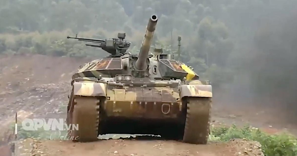Vietnamese T-54M3 main battle tank - iNEWS