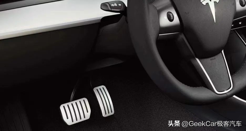 Schrödinger's Tesla brakes? - iMedia