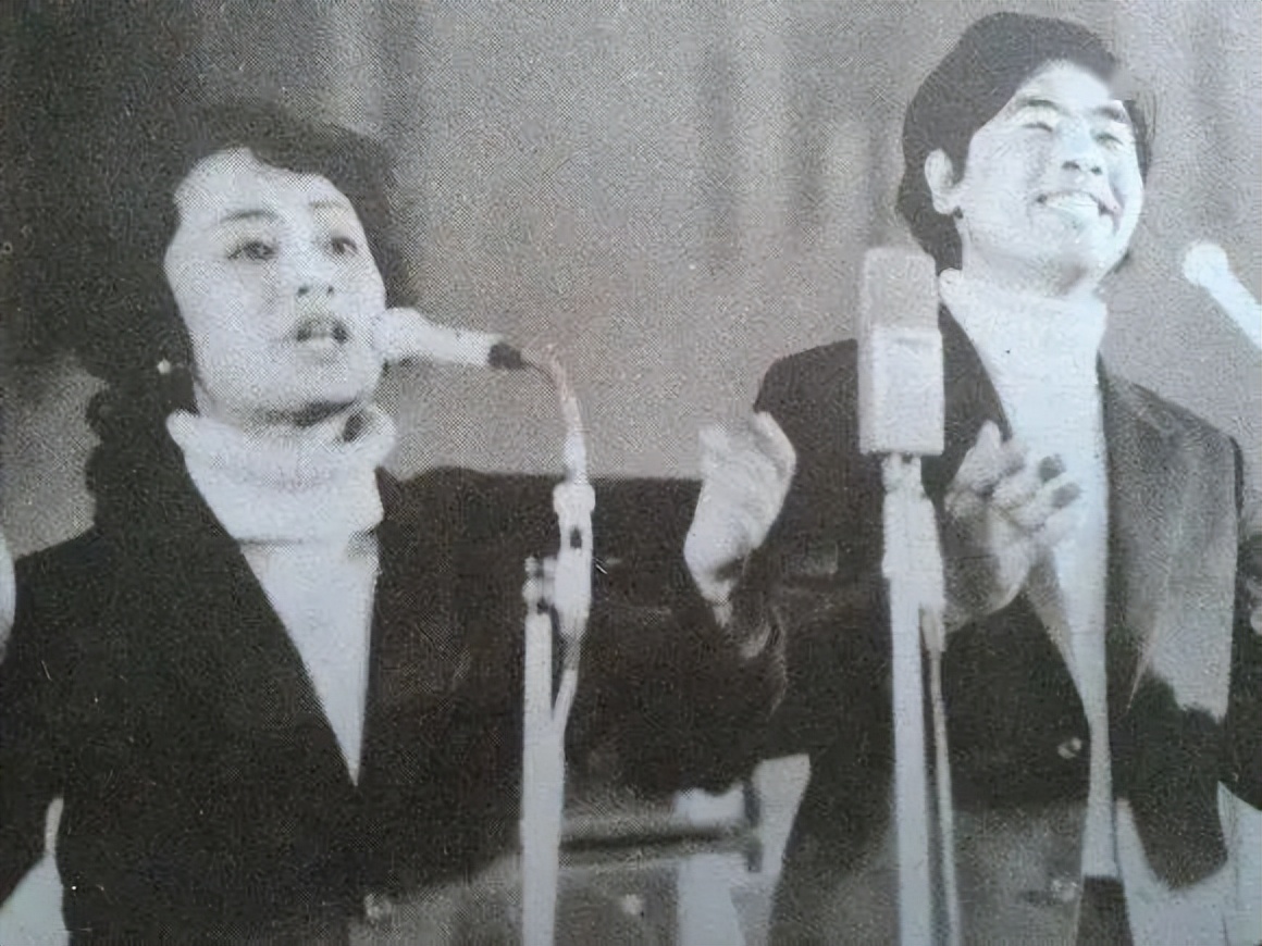 The four most popular duet singers in the 1970s and 1980s, all of them ...