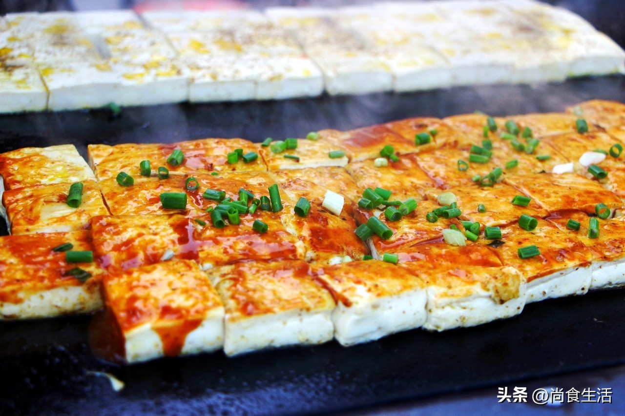Rich and delicious sizzling tofu, explore the world of food - iNEWS