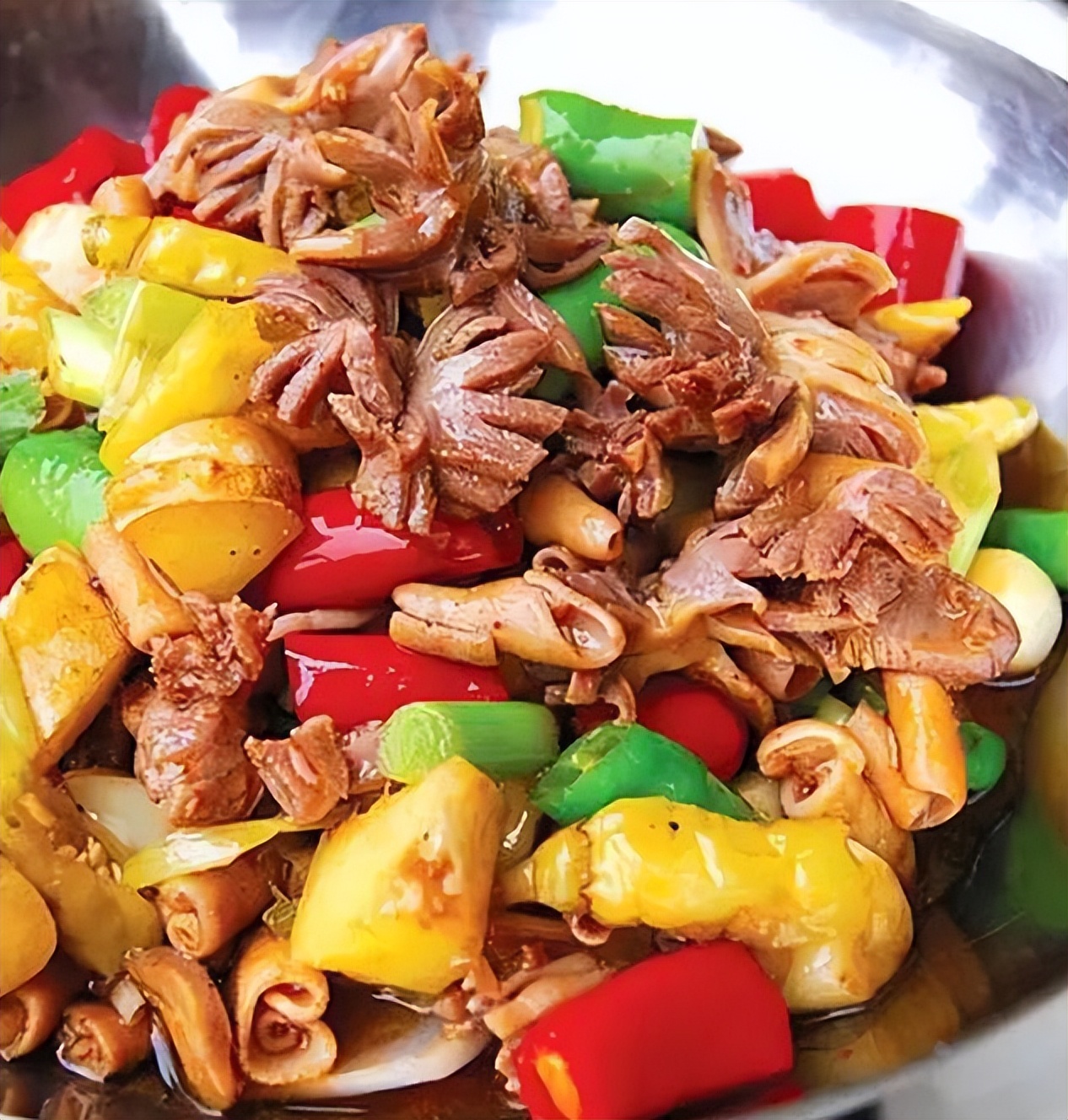 12 dry pot duck dishes, - iNEWS