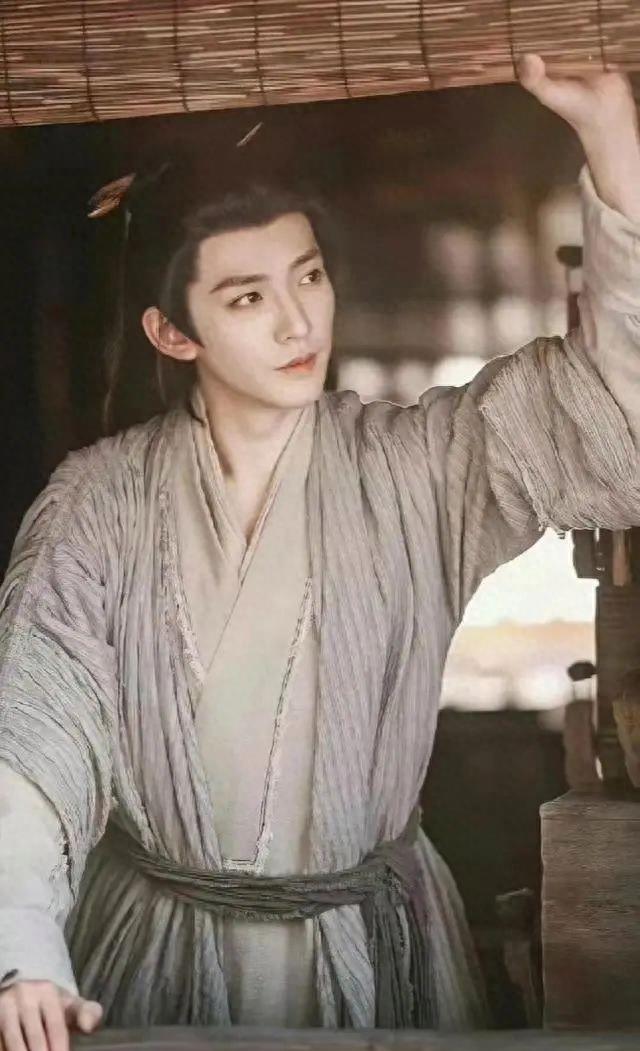 "Long Love": Exploring Deng Wei's two-sided life. - iMedia