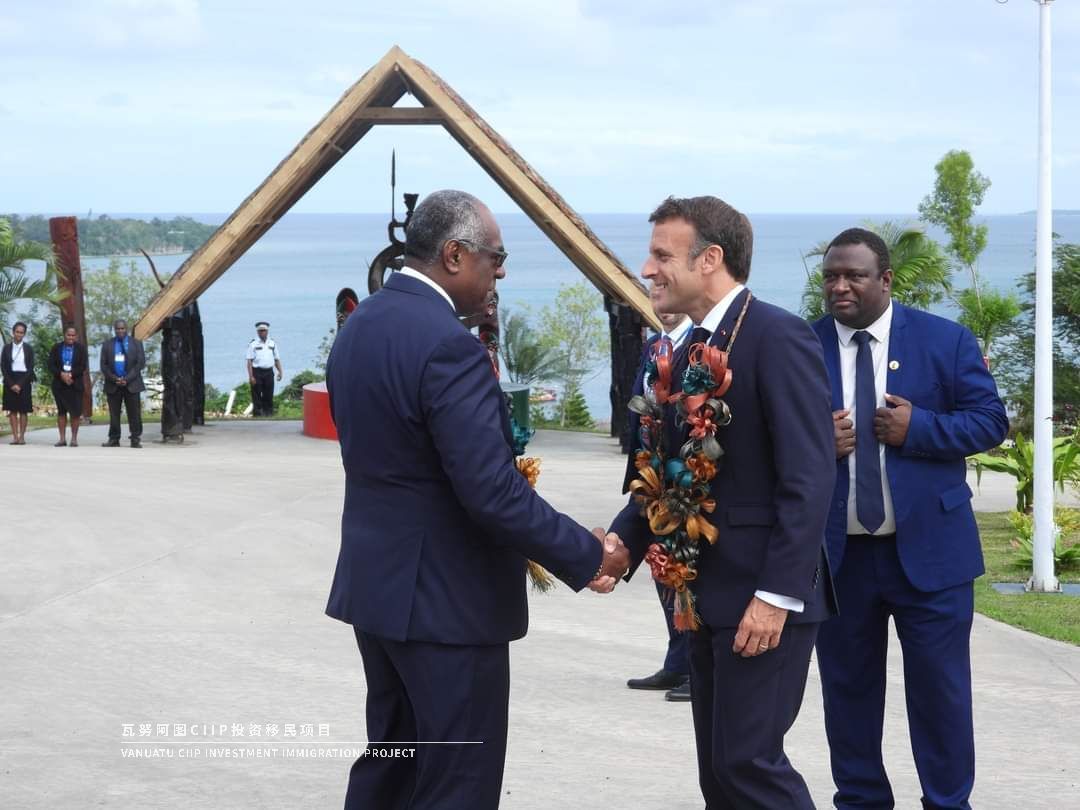 What has French President Emmanuel Macron brought to Vanuatu? - iMedia