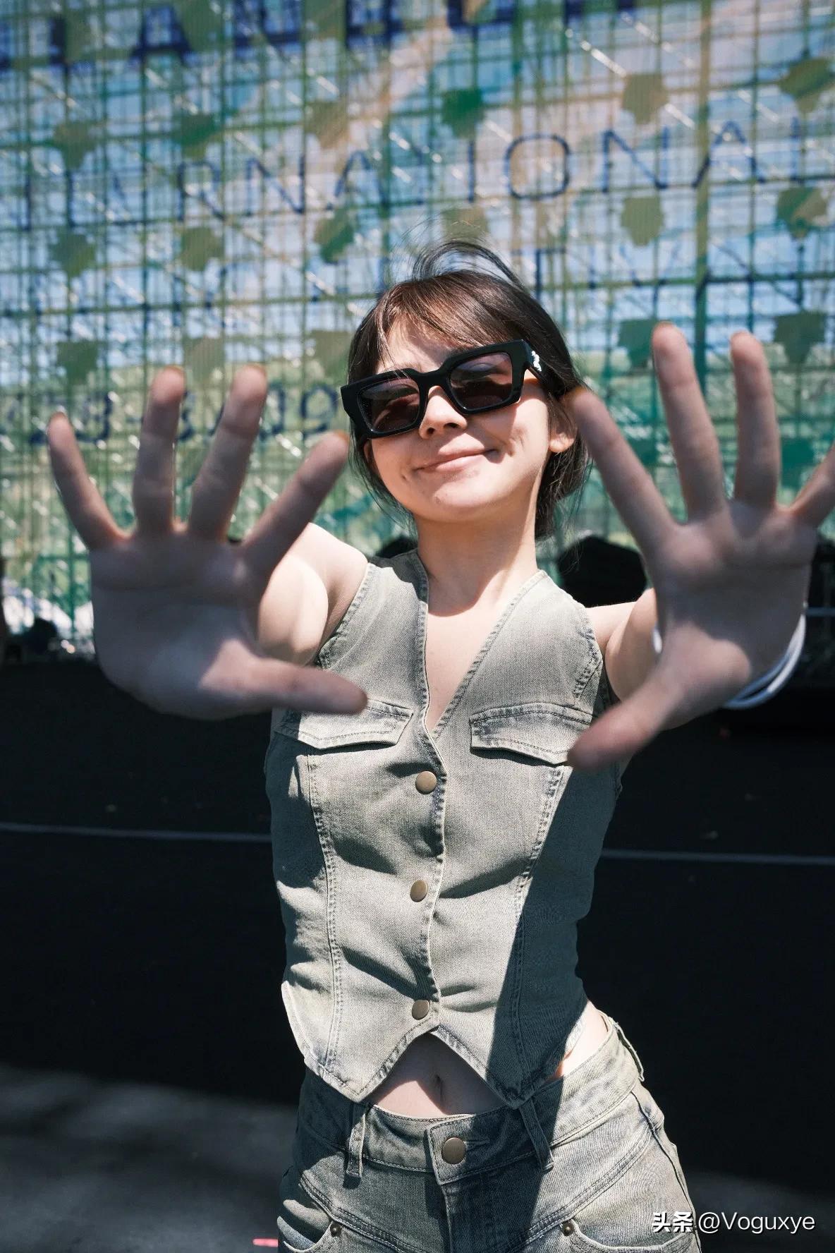 Xiao Qi Lai Meiyun - iMedia