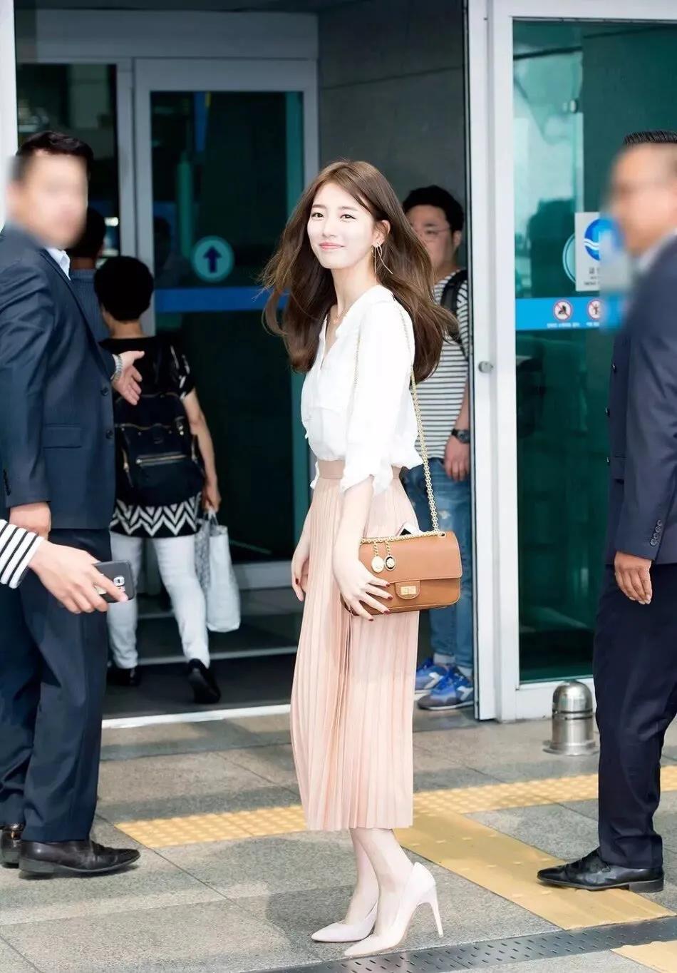 Korean female singer, actor, host - Suzy Bae - iMedia