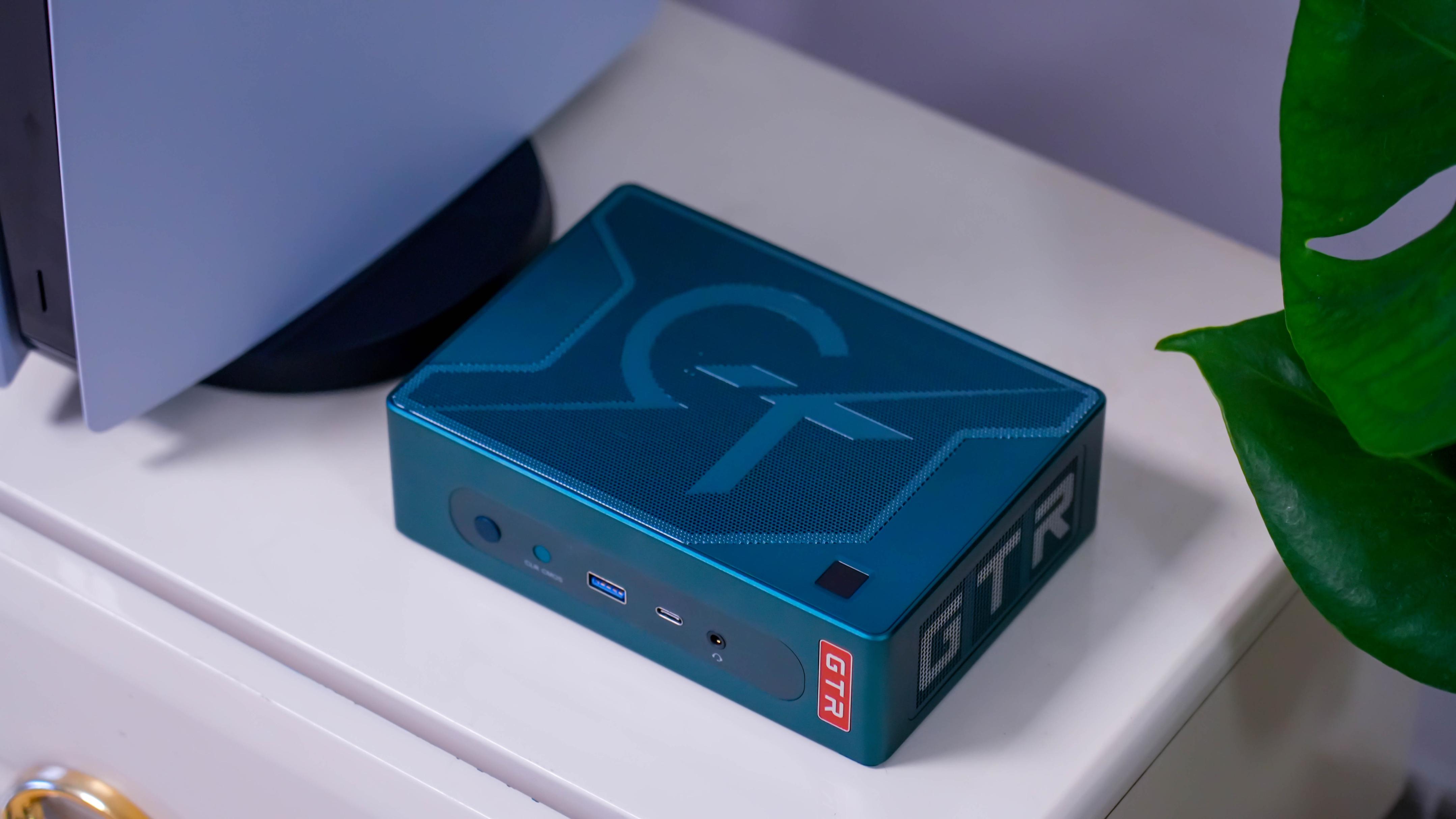 A new mini-host with peak performance and a great price - iNEWS