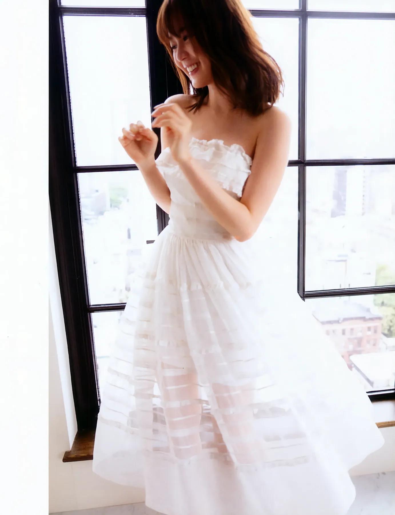 Motonogizaka 46 Ikuta Erika Photo Album: Intermission Introduction - iNEWS