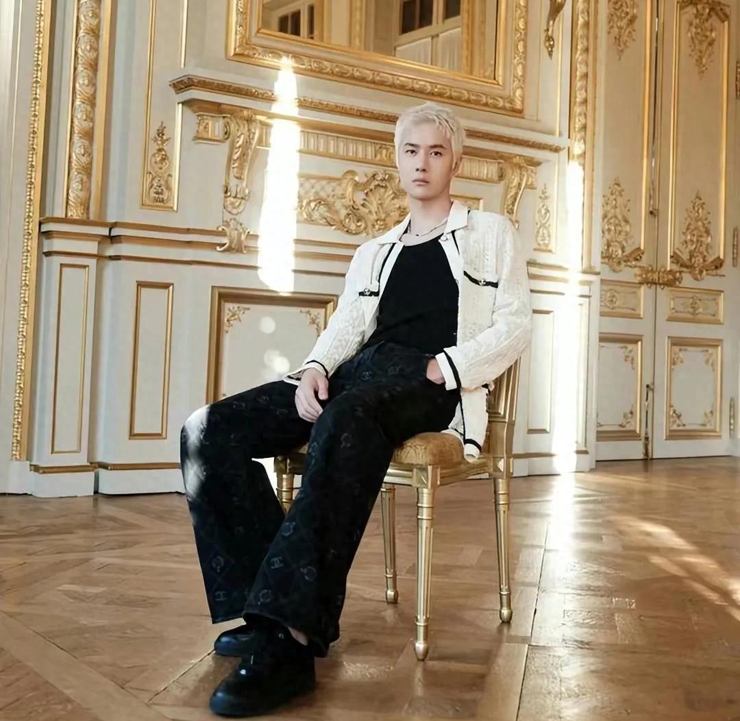 Shocking! Wang Yibo and Zhang Zifeng wear couple pants together ...