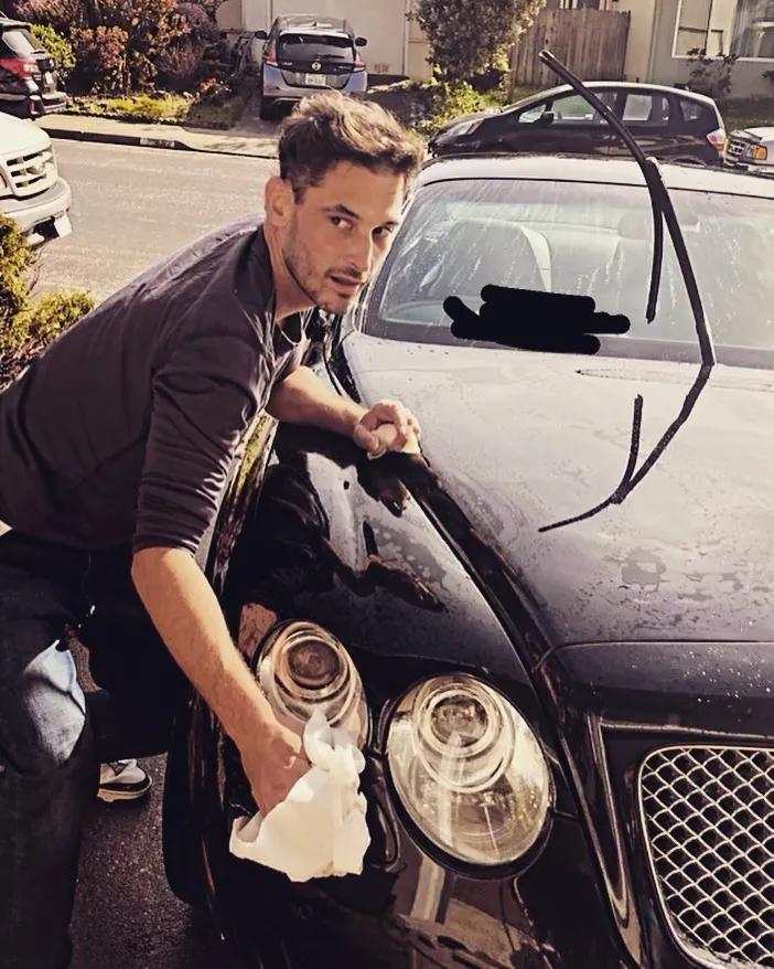 The 43-year-old legendary male model Julien Hedquist died suddenly ...