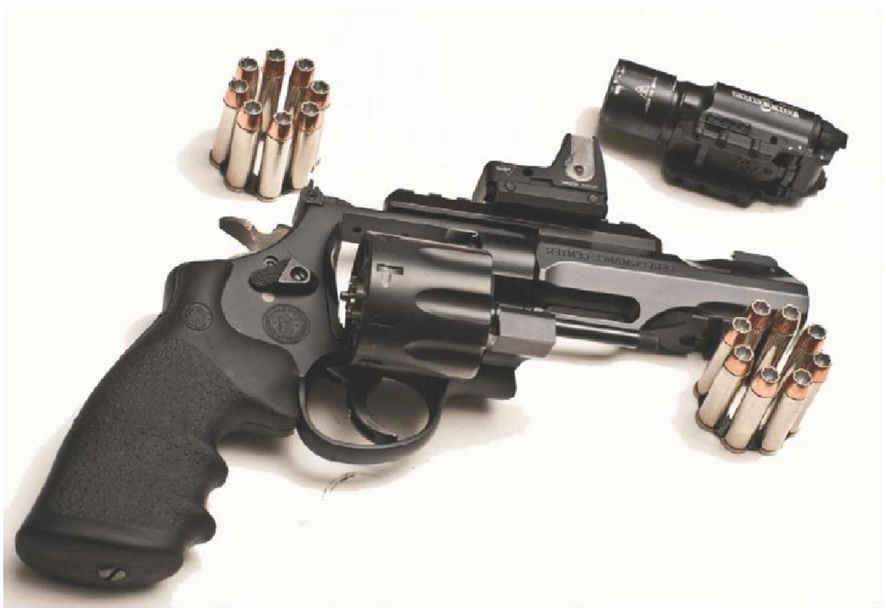 Military equipment pistol - American Smith & Wesson M327 (12) - iNEWS