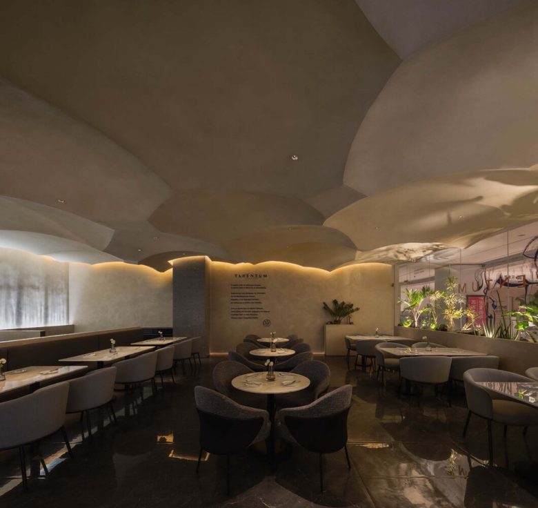 Cavernous Dunes Restaurant - iNEWS