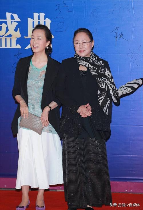 Xi Meijuan and Yuan Quan returned to their hometown and won the ...