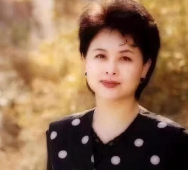 Xiaoling Xiaoling, the host of CCTV, died in the United States at the ...