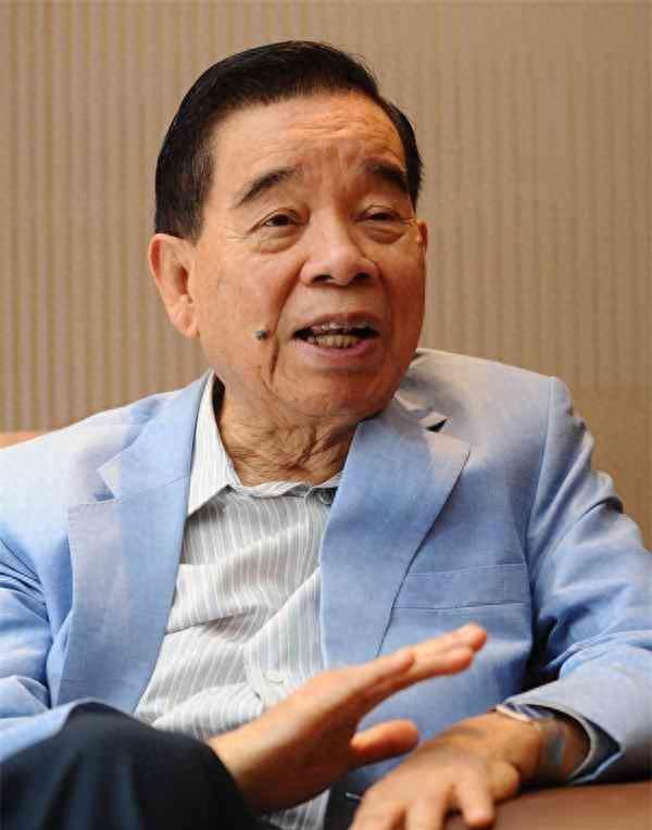 Zheng Yutong has hundreds of billions and invested 200 billion in the ...