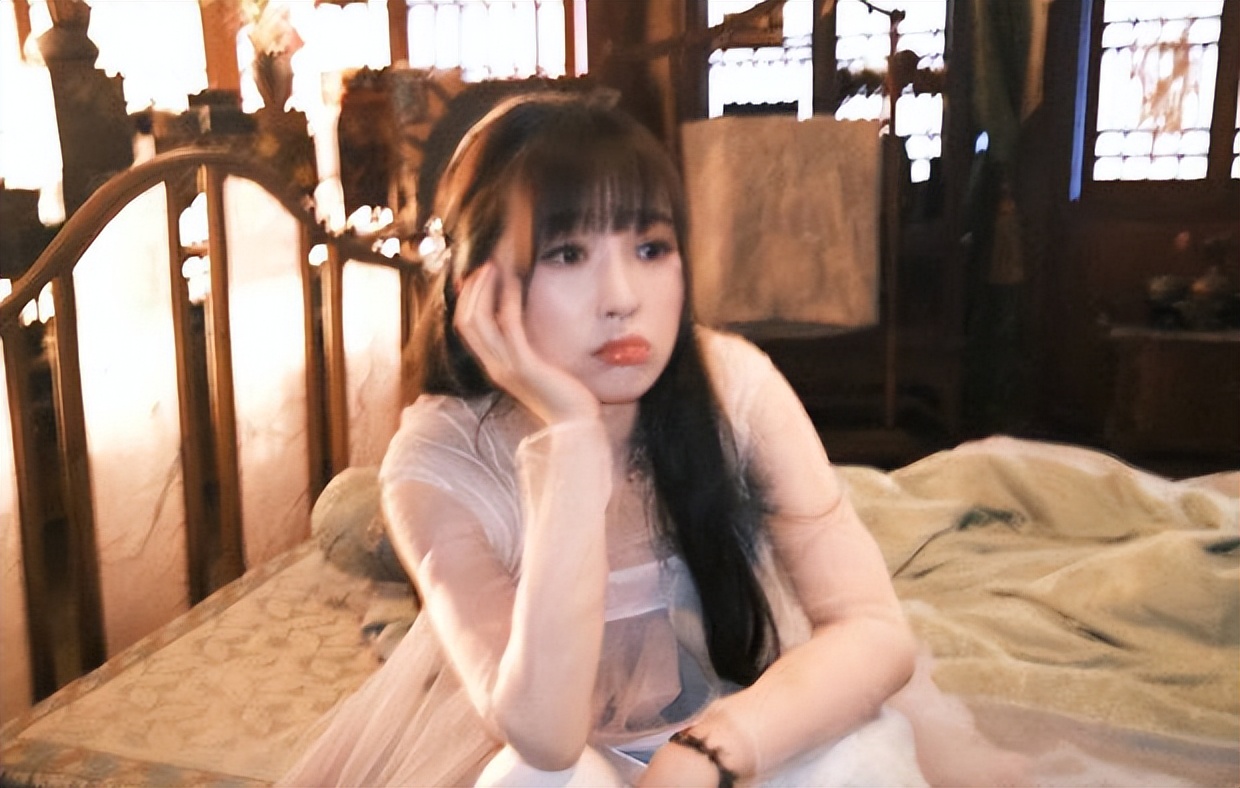 Yu Shuxin posted beautiful photos on the set of the new drama - iNEWS