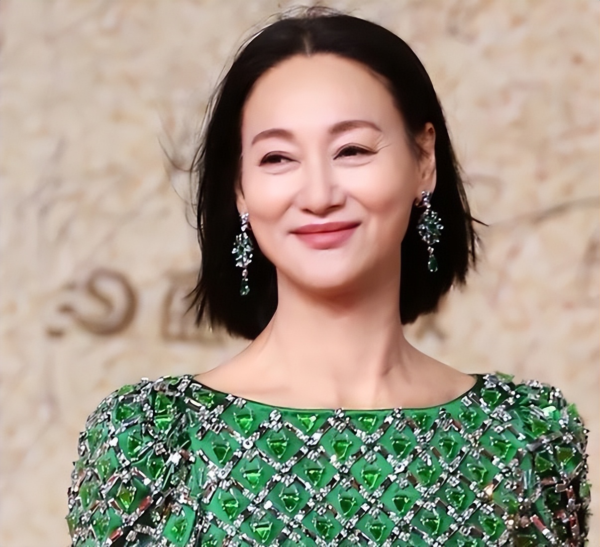 73-year-old Pan Yingzi has a rare exposure to photos, her skin is firm ...