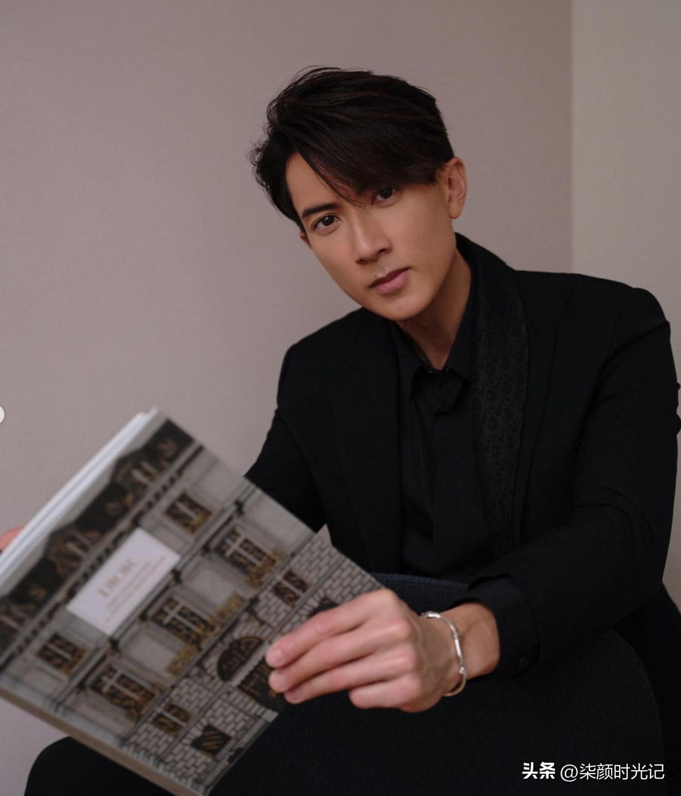 Wu Chun and his wife kissed under the Eiffel Tower in Paris, and their ...