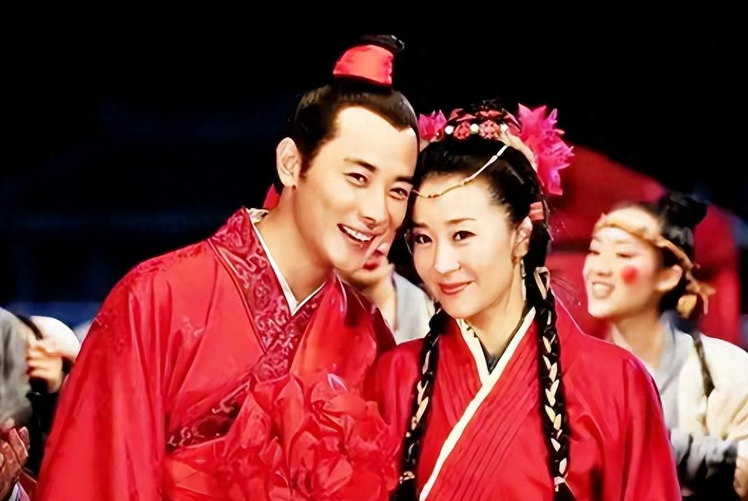 Looking back at the life situations of Luo Jin and Miao Pu after 10 ...