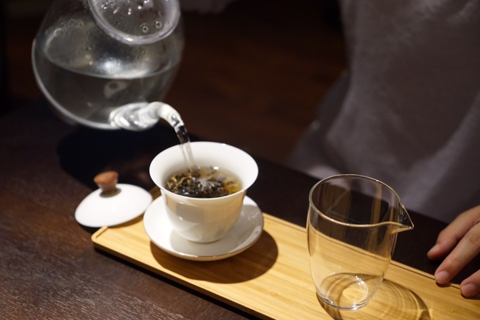 She wants to present the most authentic Chinese tea - iNEWS