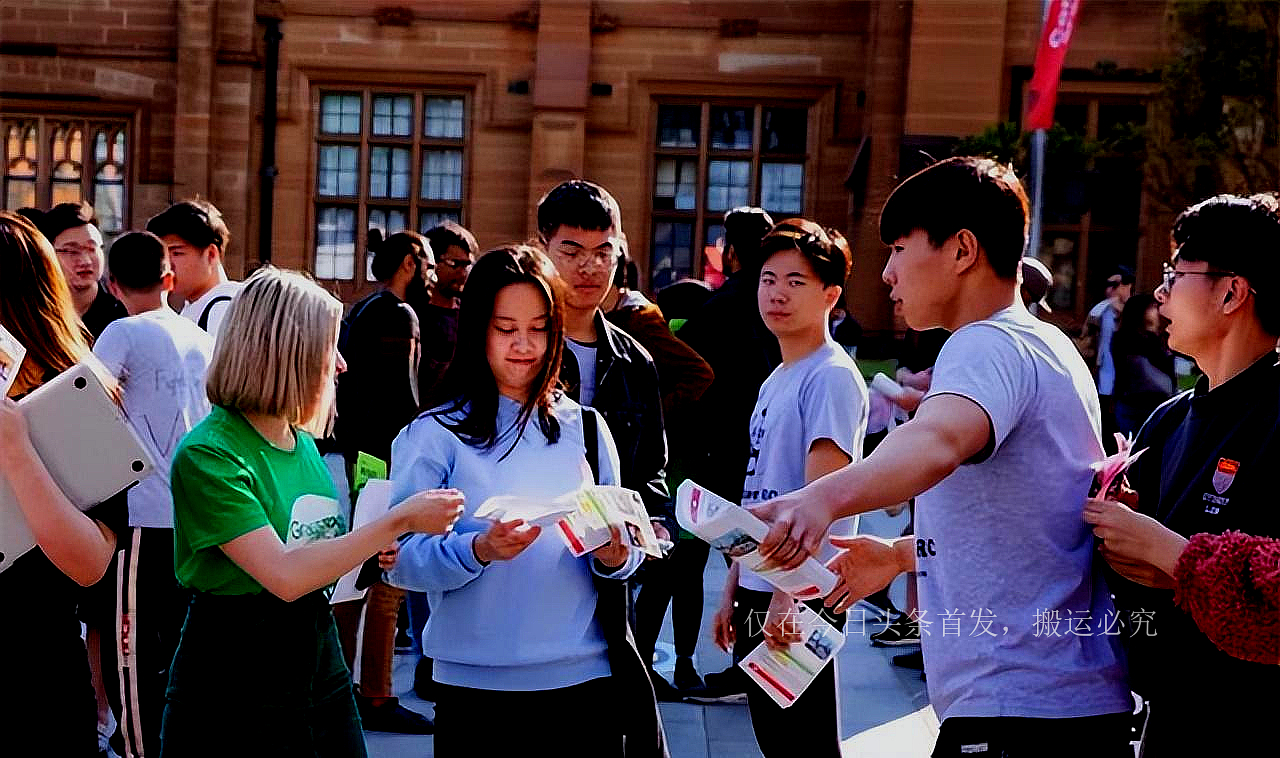 Famous CCTV host Cheng Lei: She has been lurking for 20 years to steal ...