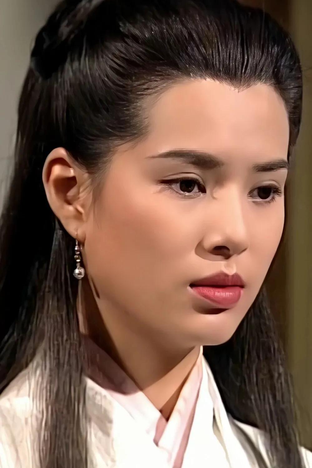 The most classic "Little Dragon Girl" Li Ruotong - iNEWS