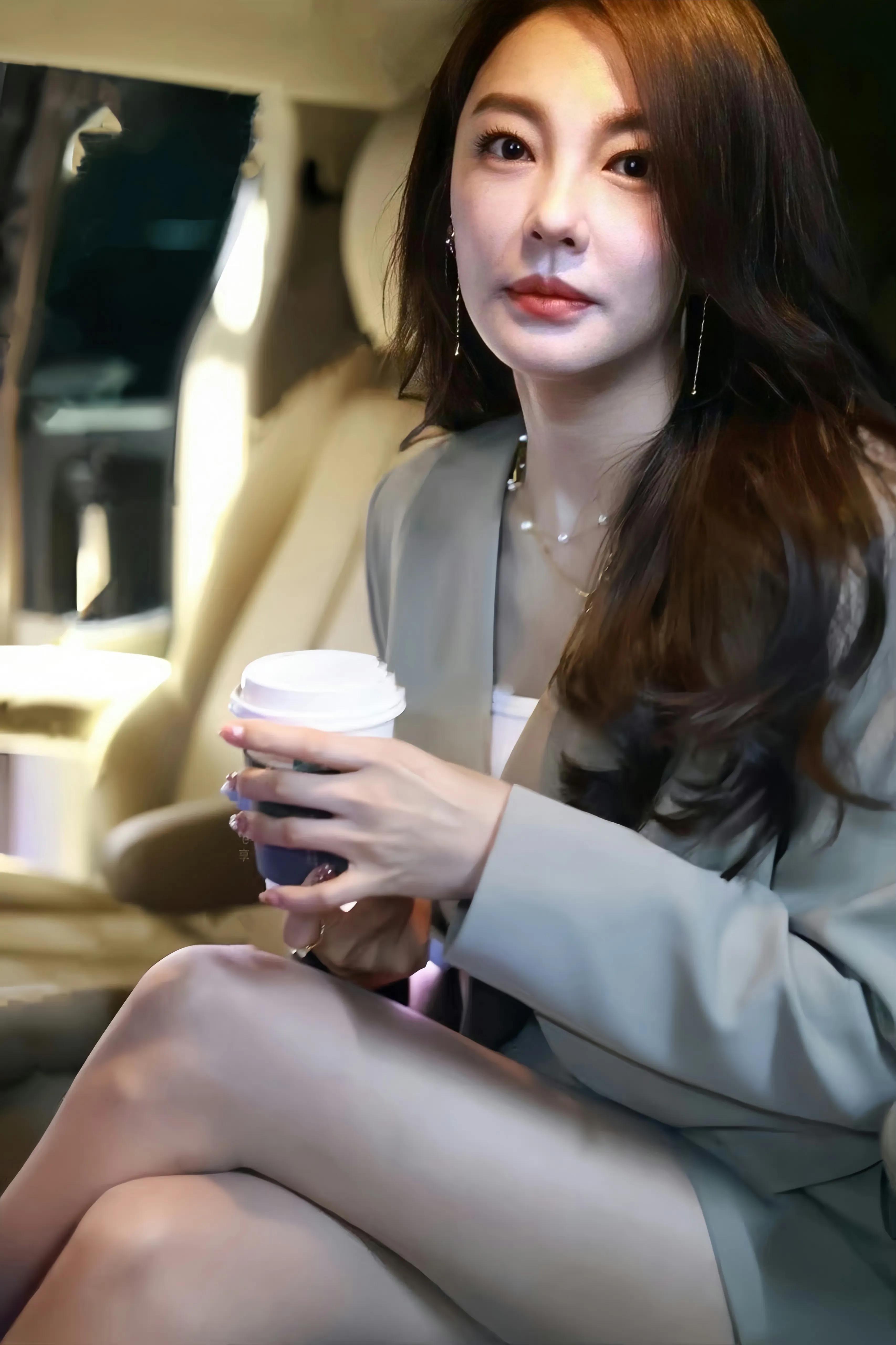 Zhang Yuqi activity scene - iMedia