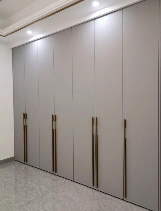 Which is easier to use, EGGER board or solid wood particle board (experience sharing by people ...