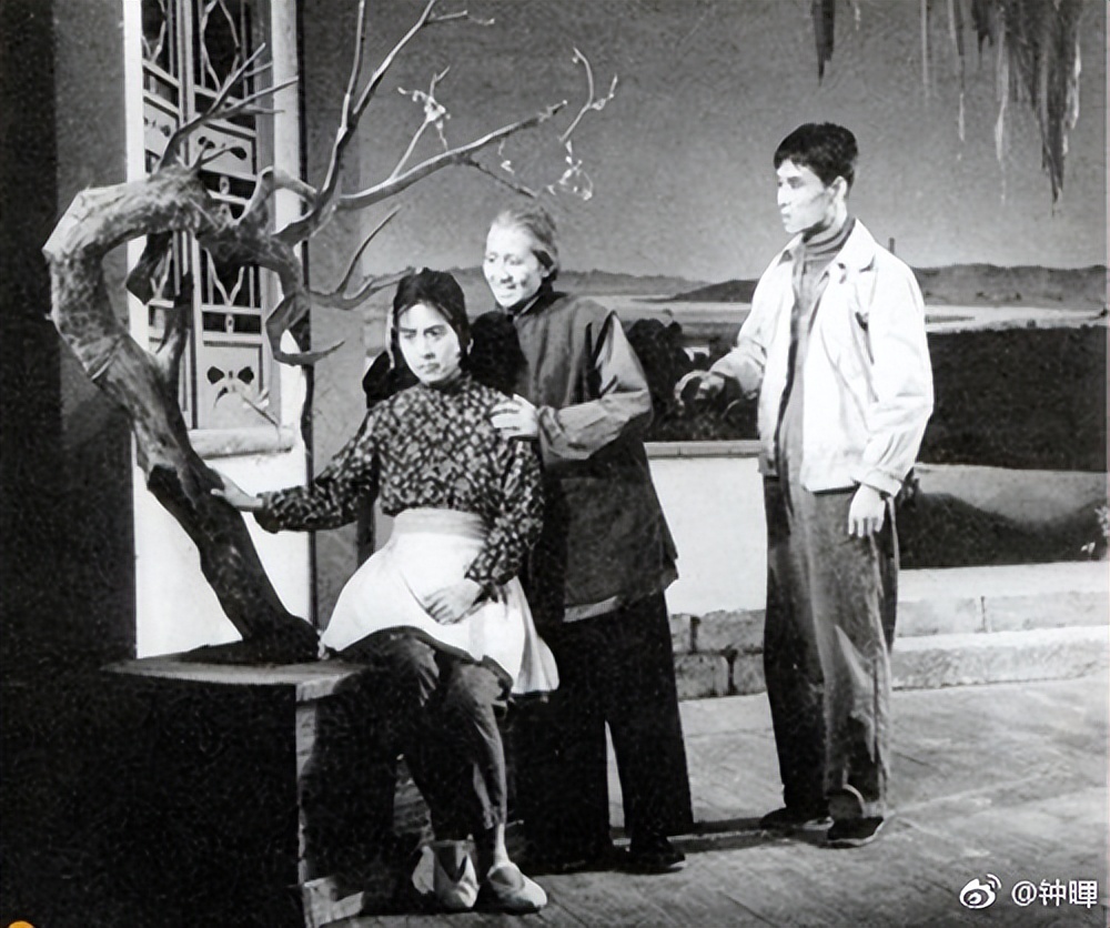 Xu Zhihua: The missing male star of the 1980s, who has only acted in one play in his life, is ...