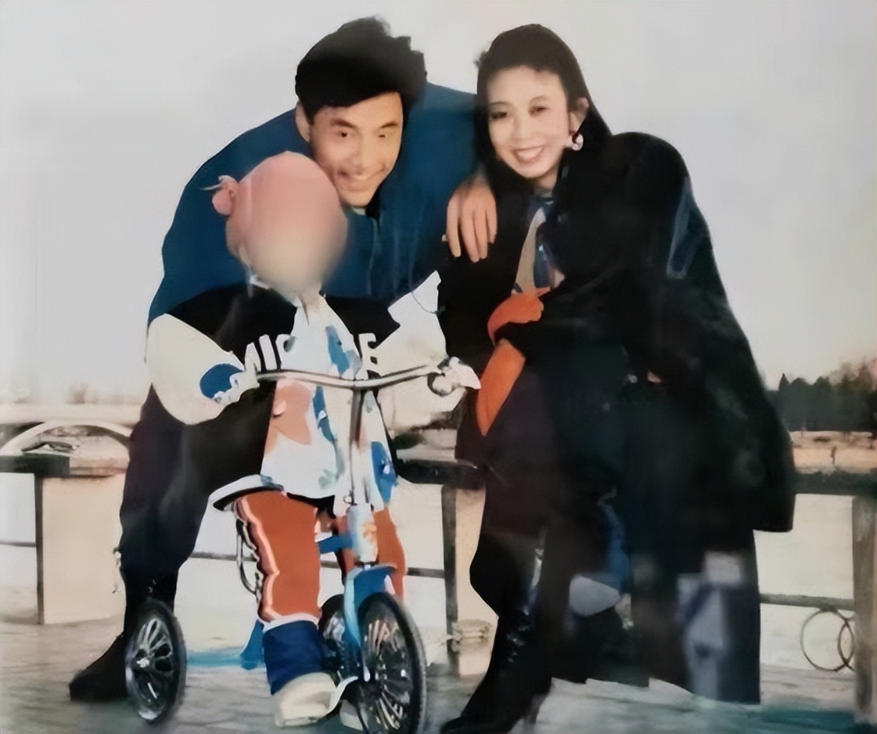 After a lapse of 23 years, 64-year-old Yu Rongguang and Wang Siyi ...