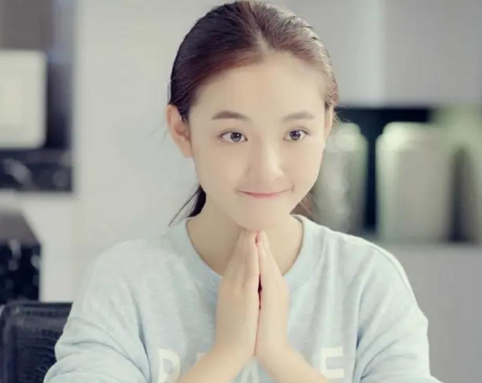 Broadcast 4 episodes with 300 million popularity!Wu Qian plays with the girlish feeling, and ...