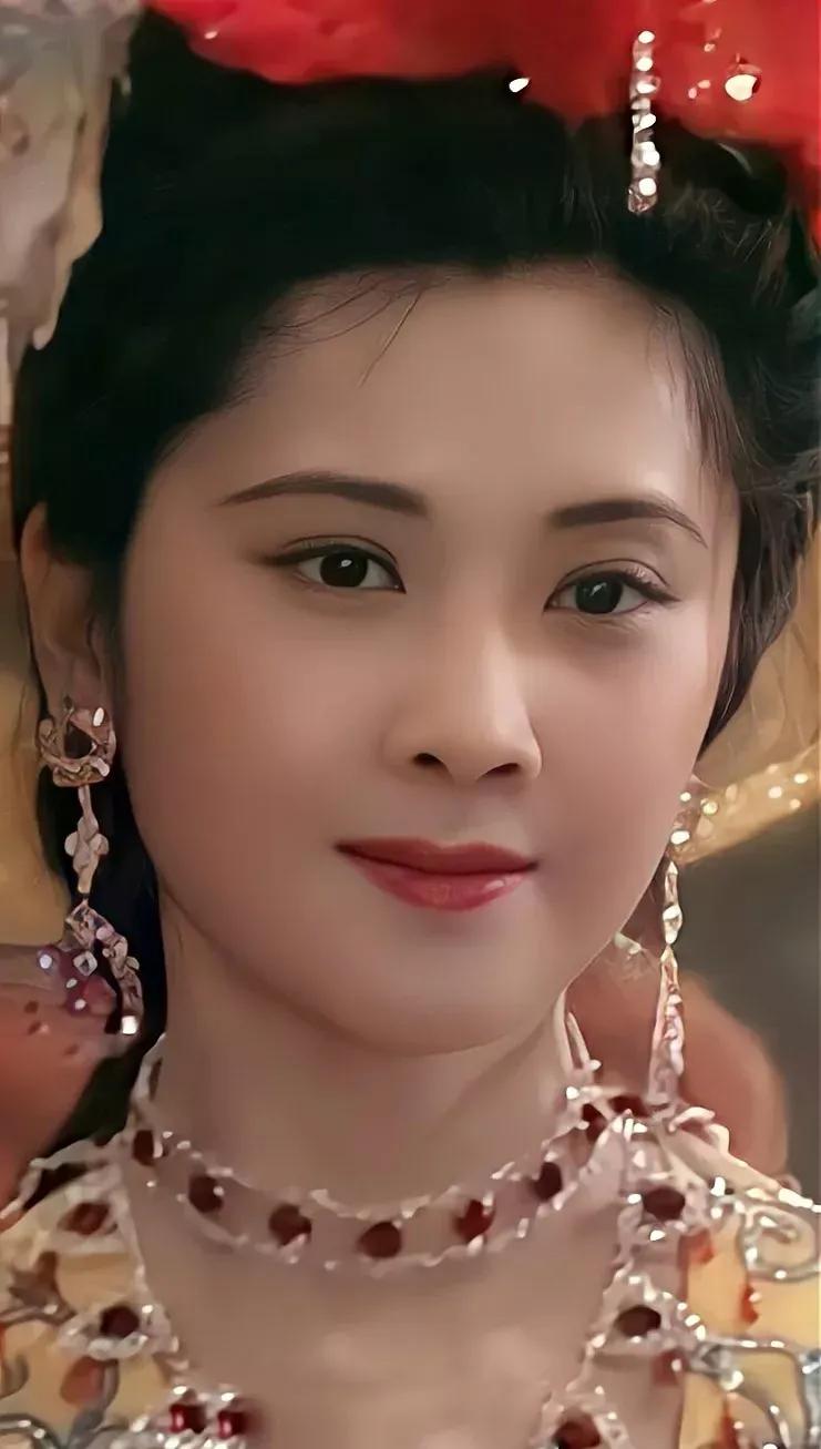 Zhu Lin's beautiful pictures when she was young - iNEWS