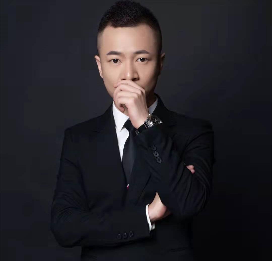 Momo He Wenjie sings "The Love of the Year" and his brother's original sound is very similar - iNEWS