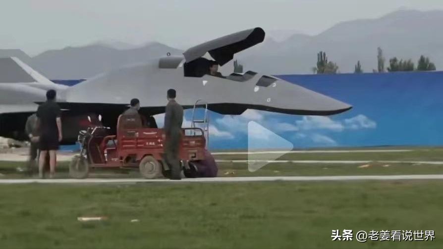 The picture before the "test flight" of the Baidi fighter was exposed ...